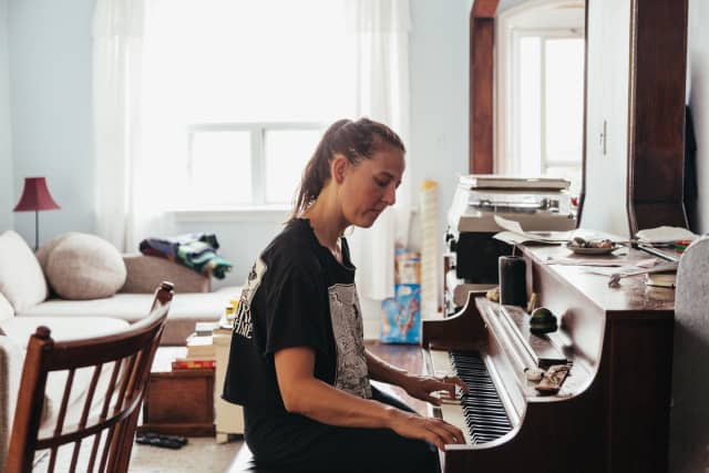 Jennifer Castle’s Wandering Folk Music Is Happy to Get Lost | The FADER