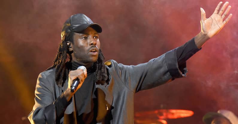 Dev Hynes returns to Twitter | The FADER