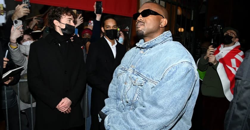 Kanye West previewed a new song he made with James Blake at London ...