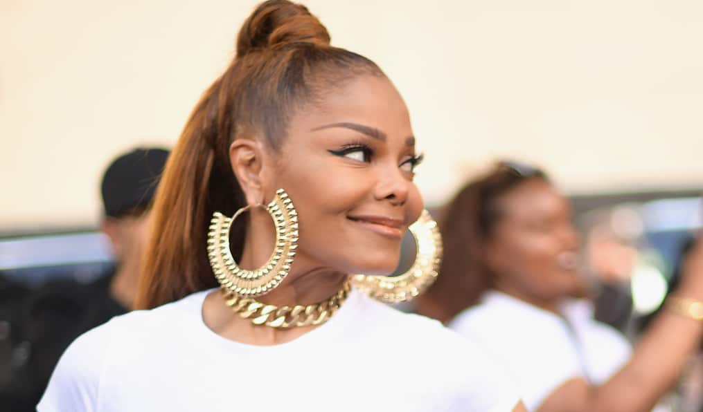 Janet Jackson paid tribute to her late father on the first show of her ...