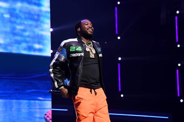 Couverture De L'album De Meek Mill @meekmill BROUGHT ME OUT MY FIRST